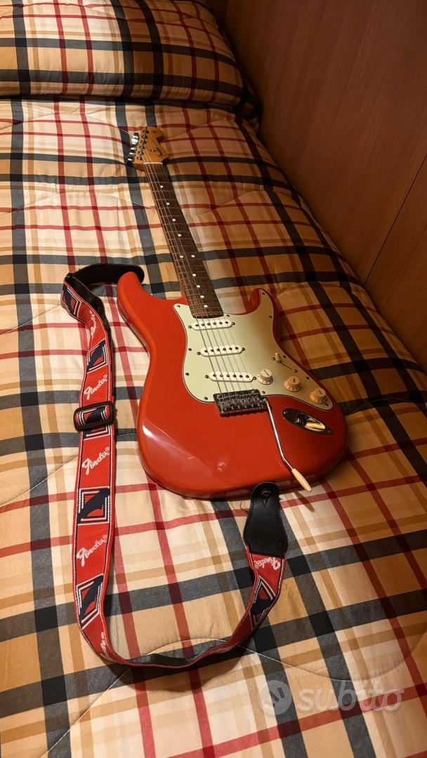 CHITARRA FENDER LEGGERE DESCRIZIONE - Audio/Video In vendita a Roma