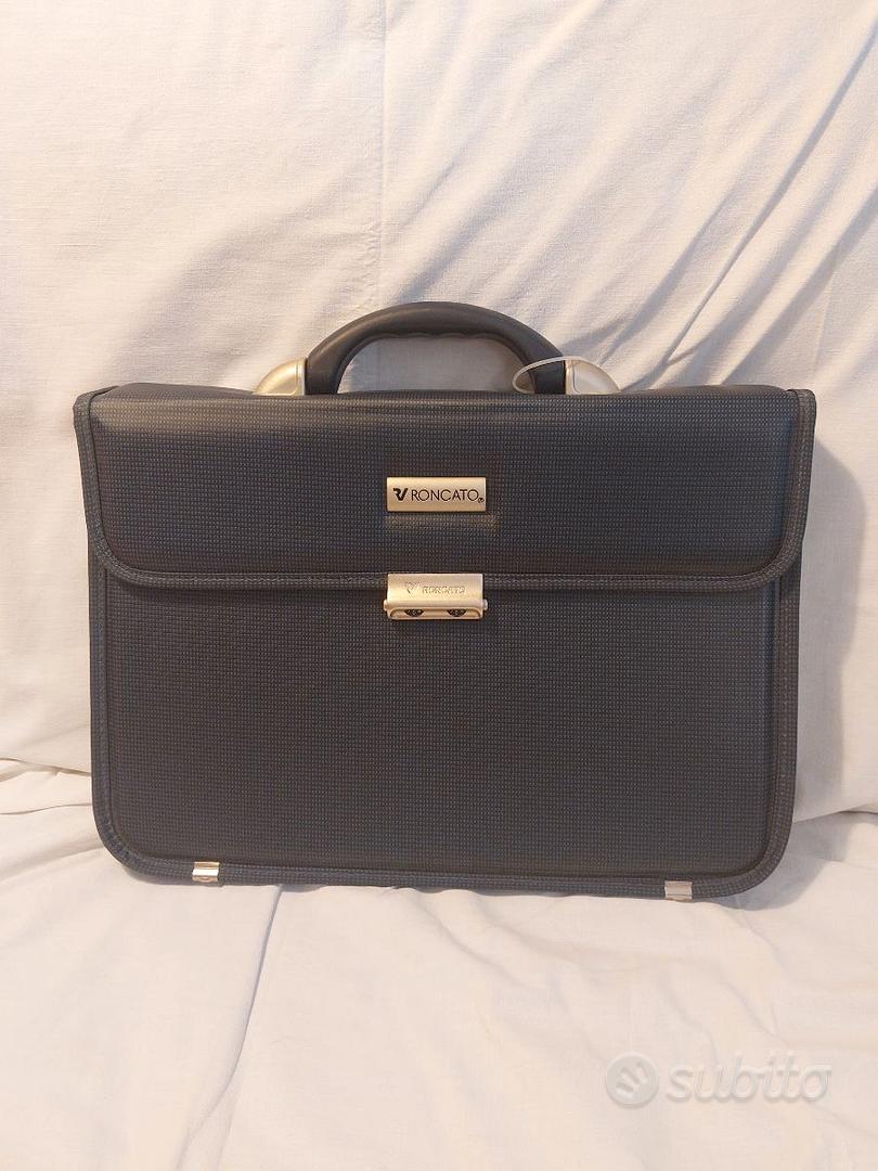 BORSA tipo "valigetta 24 ore" - Abbigliamento e Accessori In vendita a ...