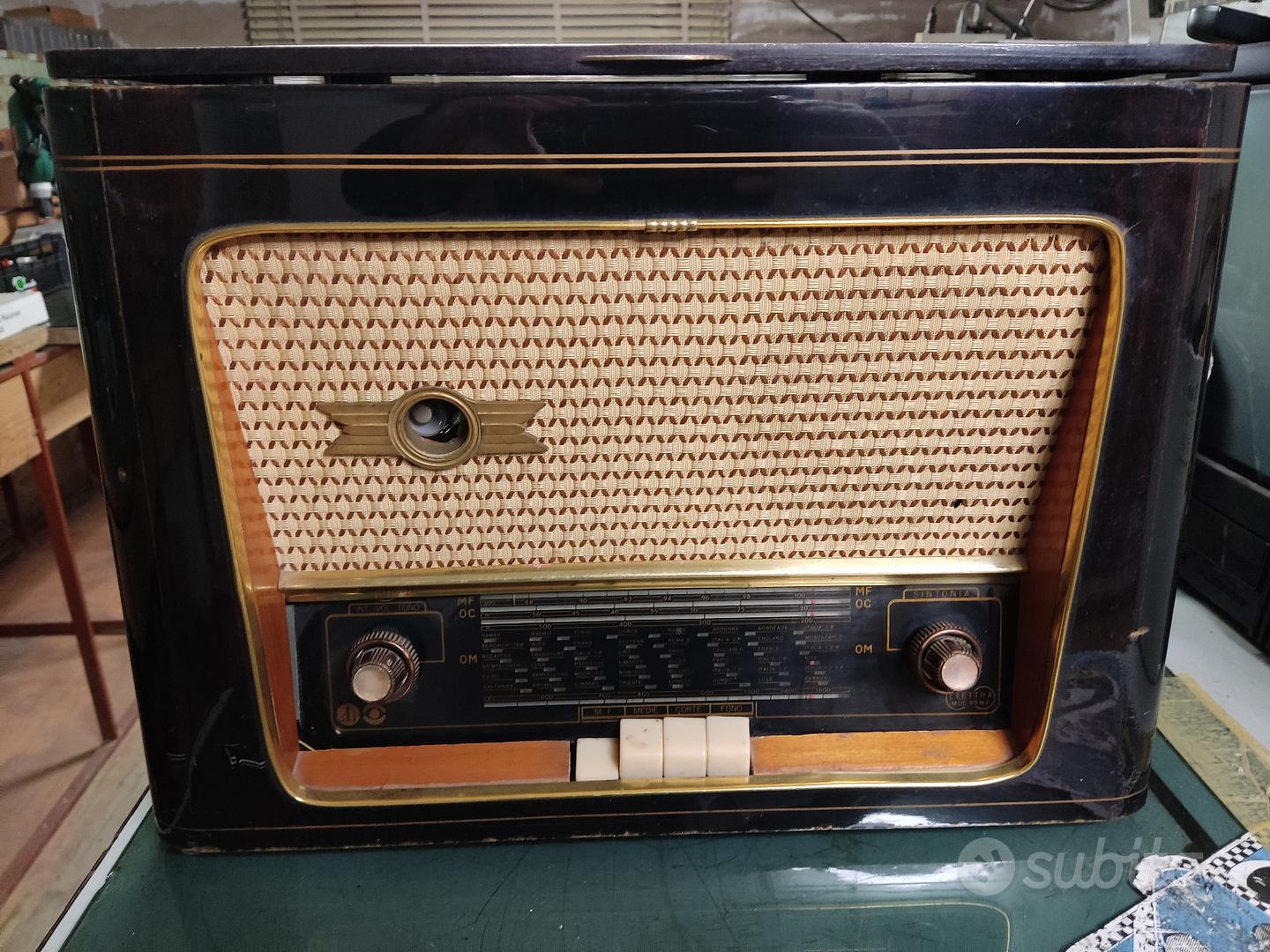Radio d'epoca a valvole con giradischi - Audio/Video In vendita a Rimini