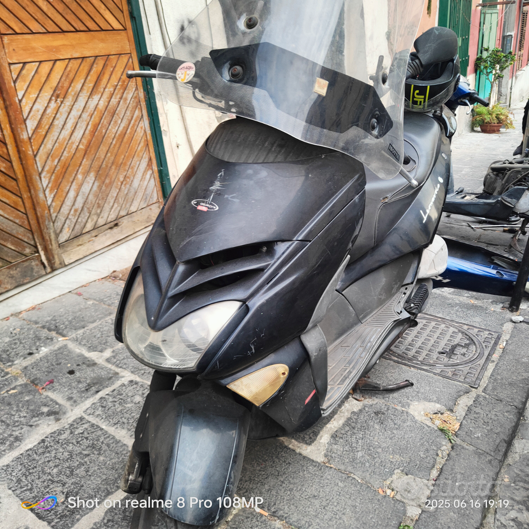 Aprilia Leonardo 250 ST - Moto e Scooter In vendita a Napoli