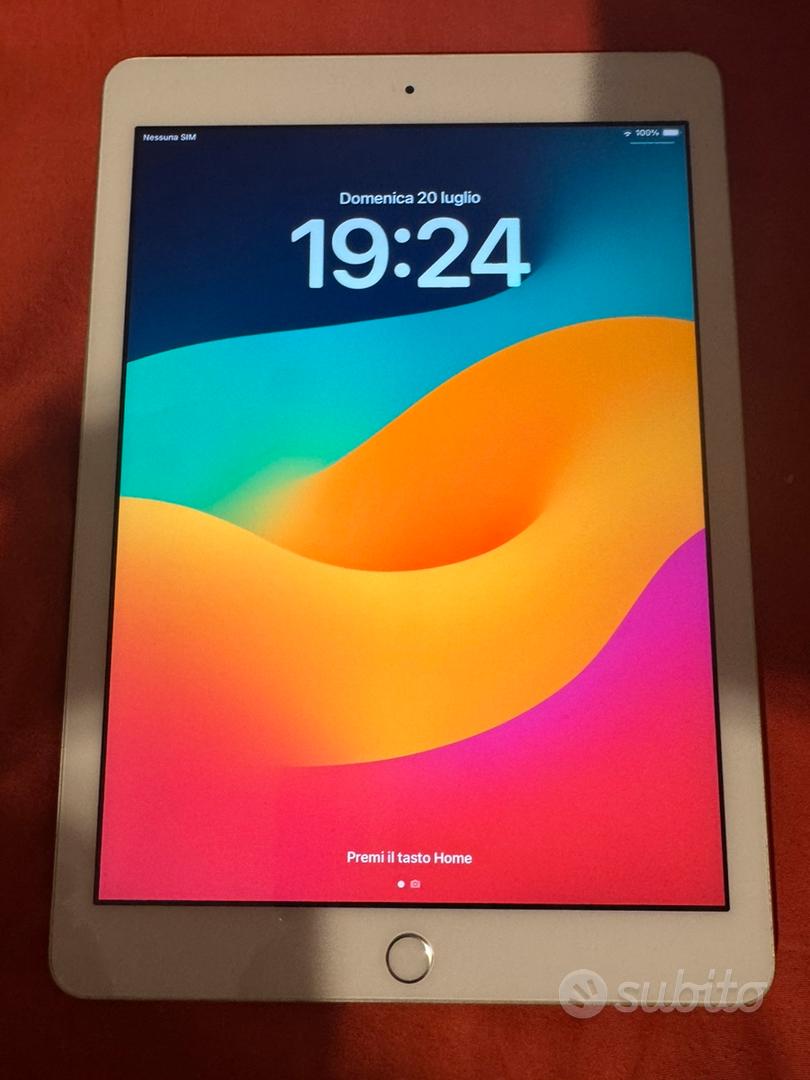 IPAD WIFI E CELLULAR ED AIRPODS 1 - Informatica In vendita a Lecce