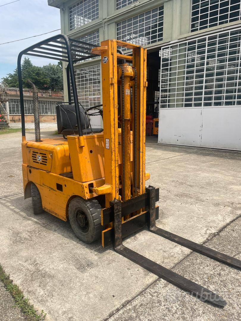 Muletto carrello elevatore Om 12 diesel - Veicoli commerciali In ...