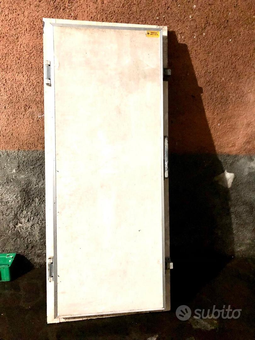 Porta per cella frigorifera - Altri In vendita a Brescia Porta per cella frigorifera - Altri In vendita a Brescia