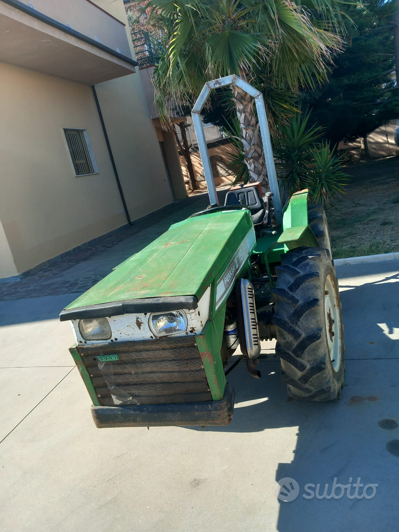 Trattore ferrari 76rs - Veicoli commerciali In vendita a Cosenza