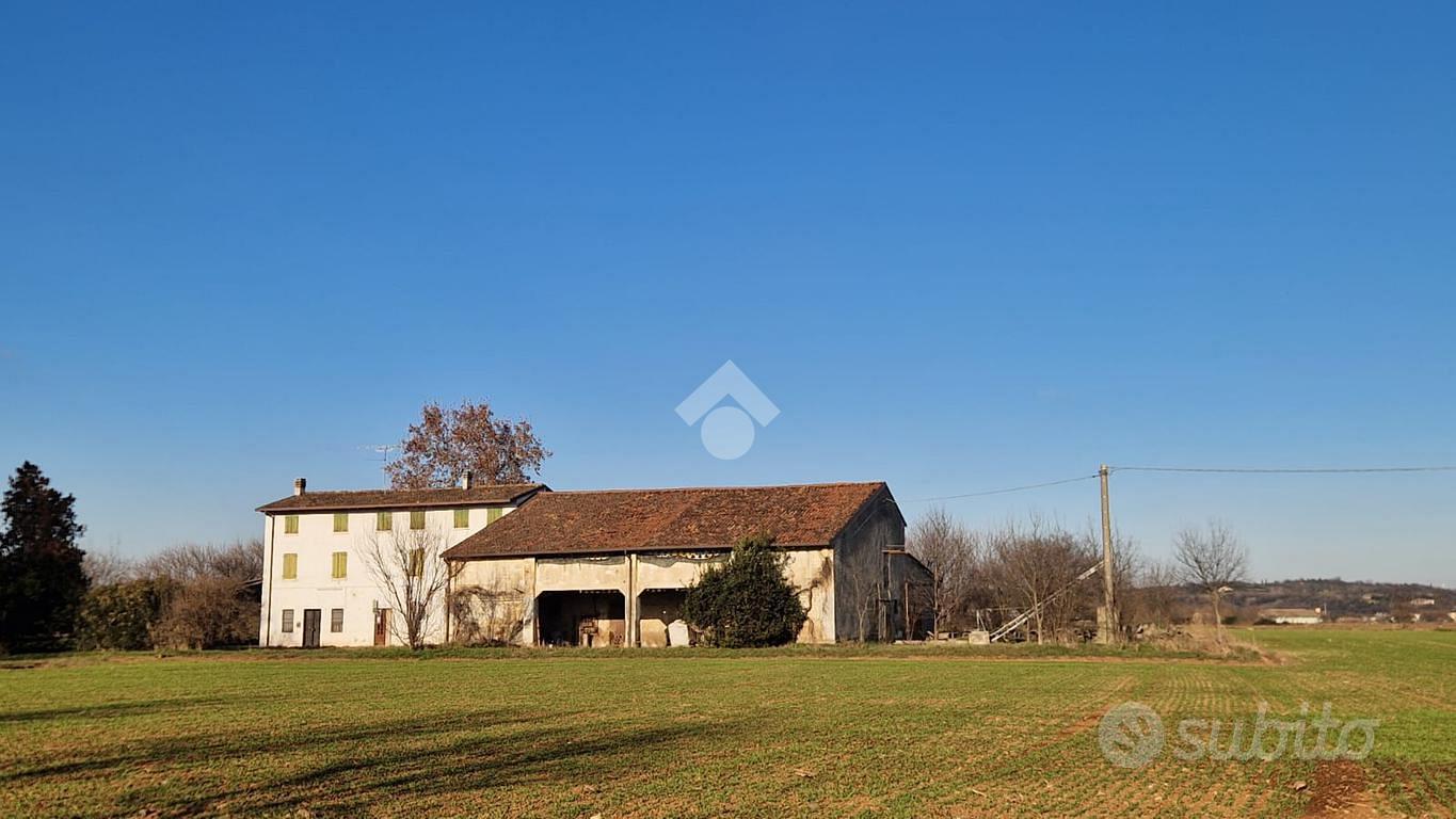 Subito - TECNOCASA - STUDIO CASTEL GOFFREDO SRL - RUSTICO A MEDOLE ...