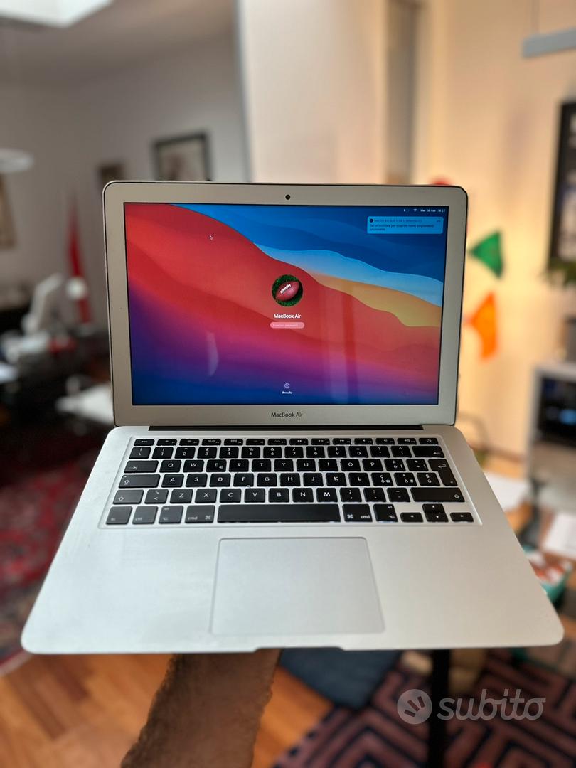 Apple MacBook Air 13” - i5 - 250gb - macOS Big Sur - Informatica In ...