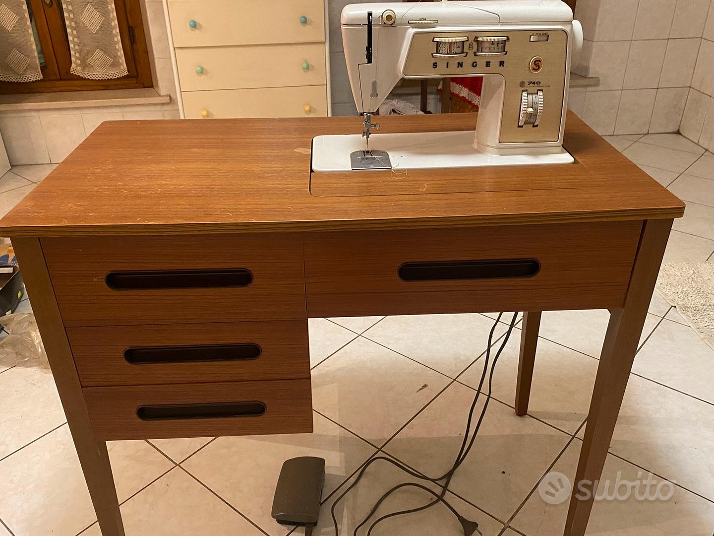 Macchina per cucire Singer 740/760 - Elettrodomestici In vendita a Lucca