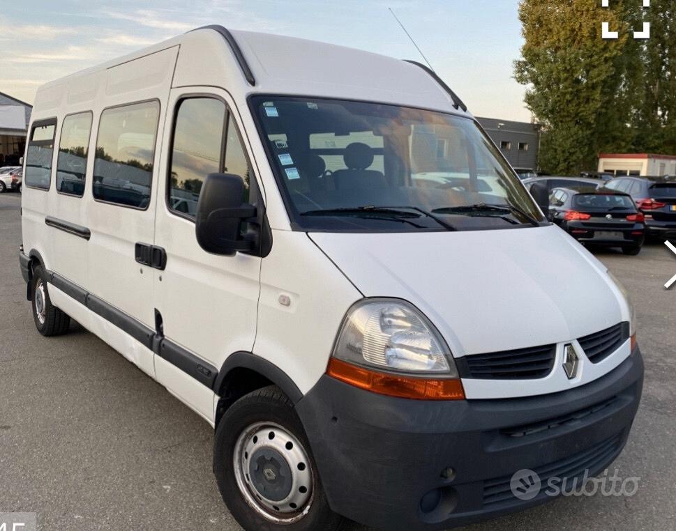 Renault Bus 16 posti IN ECCELLENTI CONDIZIONI - Caravan e Camper In ...