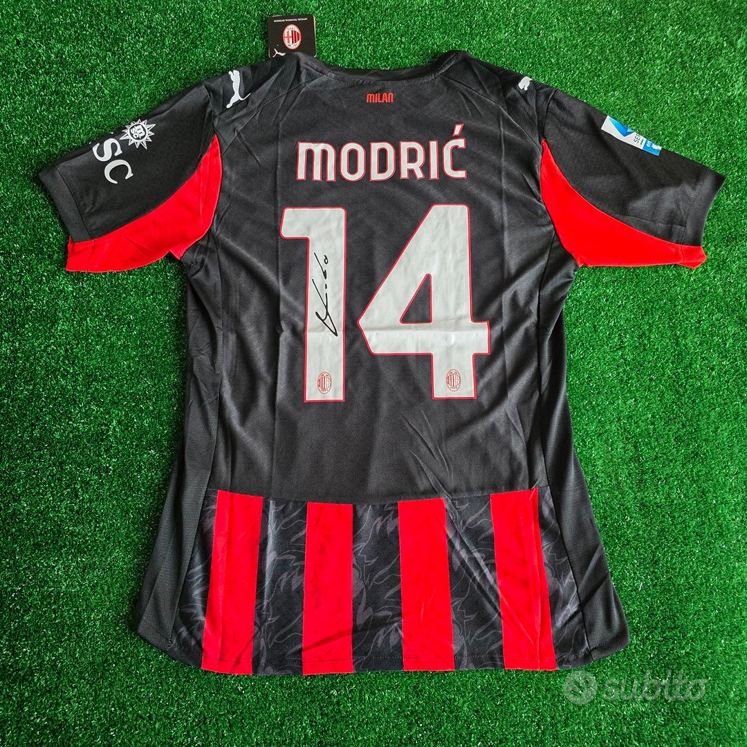 Maglia Milan 2025/26 14 Modric Firmata - Sports In vendita a Napoli