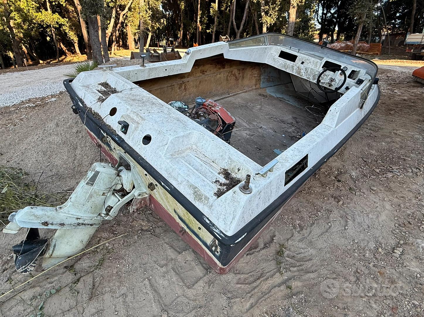 Barca 5 metri circa da restaurare - Nautica In vendita a Livorno