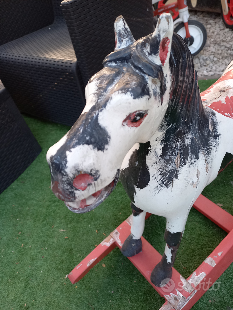 Cavallo a dondolo in legno vintage - Altri In vendita a Bolzano