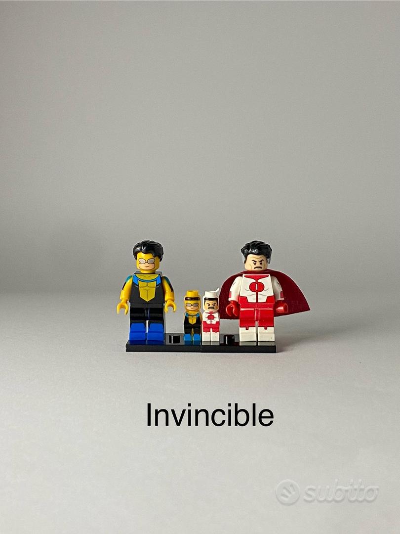 Invincible e Omni-Man - Figurine Type Lego - Collezionismo In vendita a ...