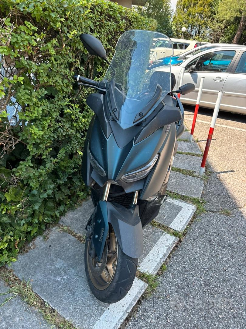 Yamaha X Max 300 tech Max anno 2022 - Moto e Scooter In vendita a Verona