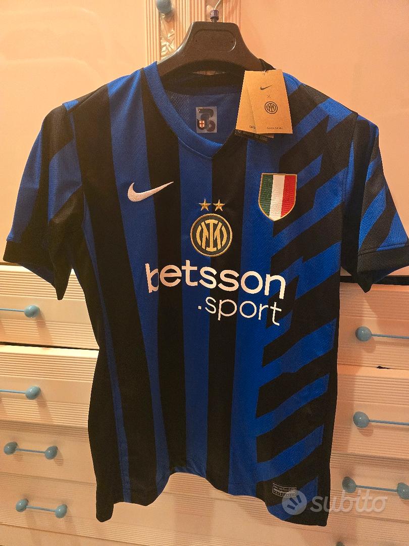 Maglia Inter Home 2024/2025 - Sports In vendita a Milano