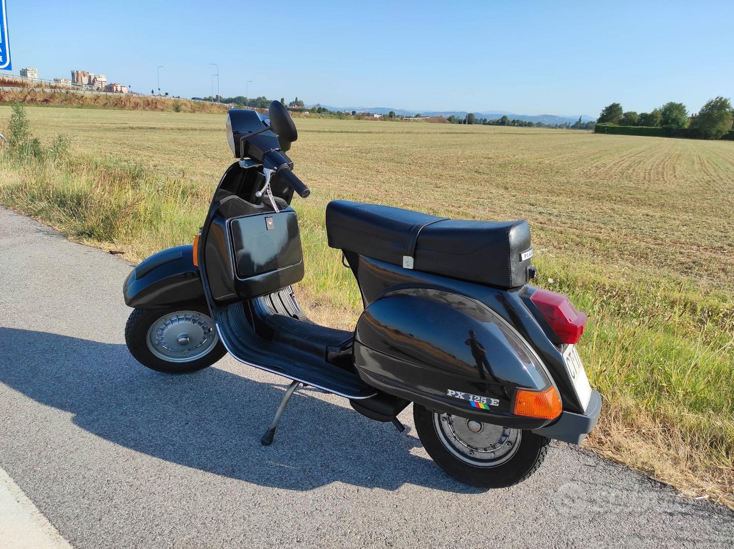 Piaggio Vespa PX125E Arcobaleno VNX2T RESTAURATA - Moto e Scooter In vendita a Bologna