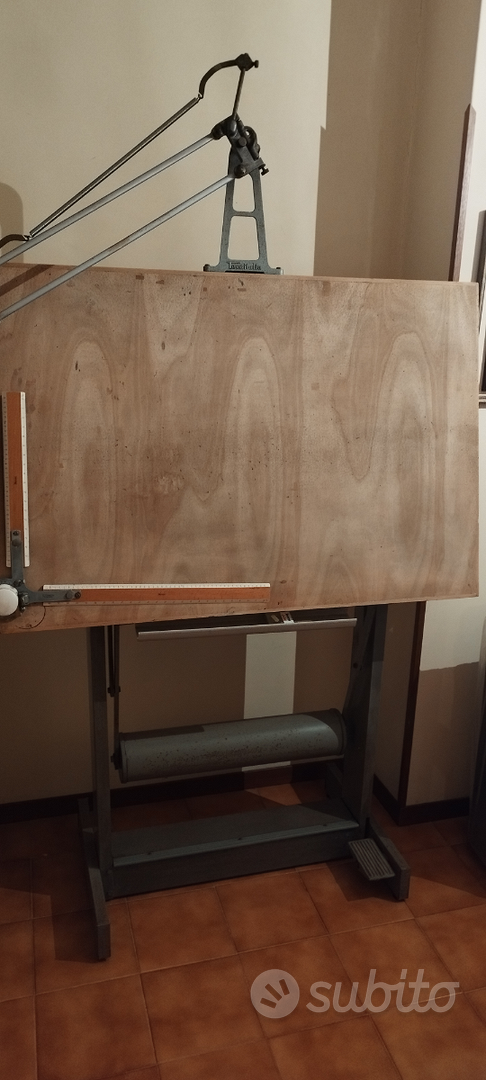 Tavolo da disegno tecnico - Altri In vendita a Roma