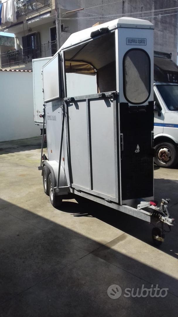 Trailer cavalli un posto e mezzo - Veicoli commerciali In vendita a Napoli