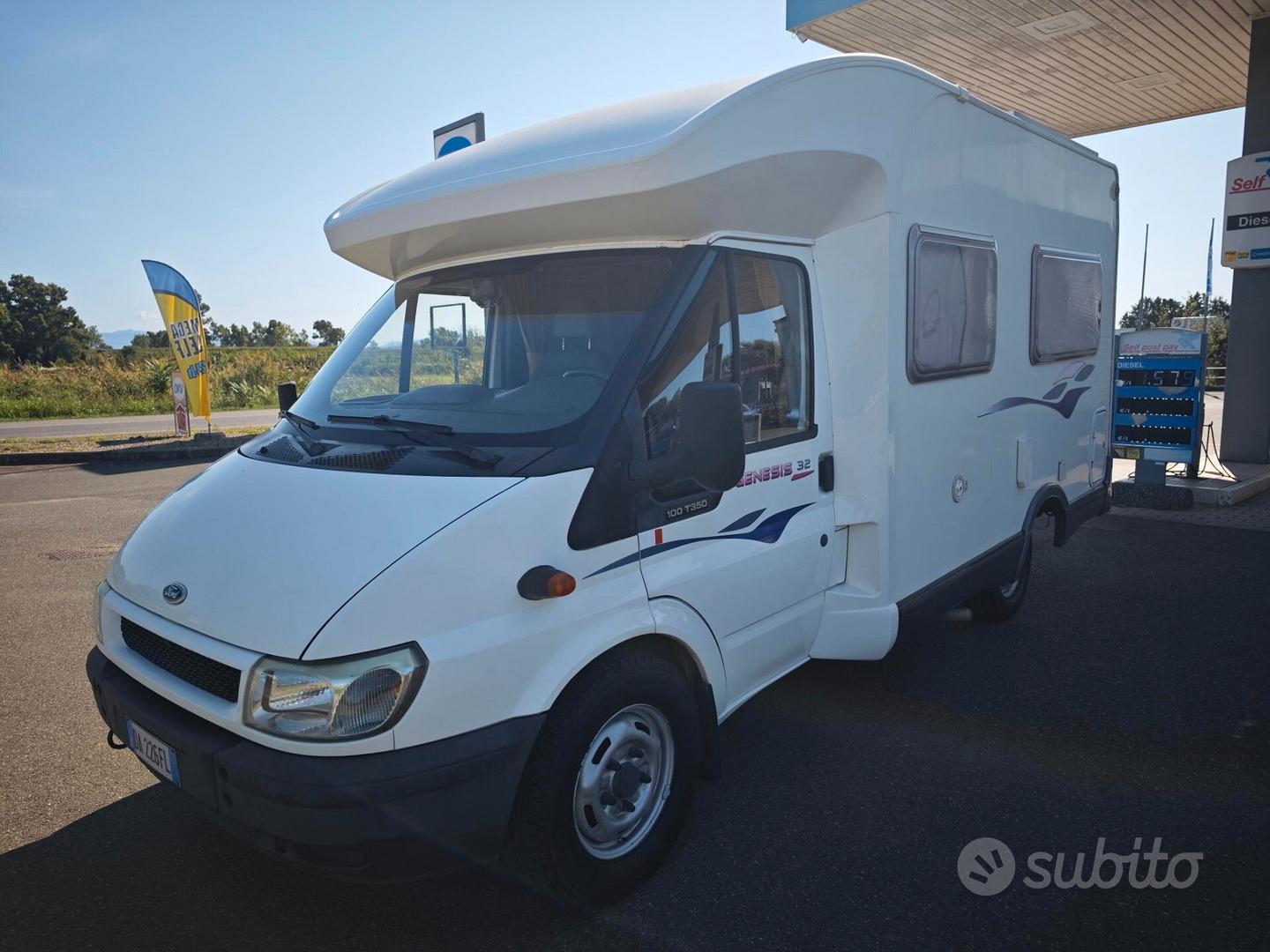 CAMPER SEMINTEGRALE CHALLENGER GENIUS 32 SU FORD 2 - Caravan e Camper ...