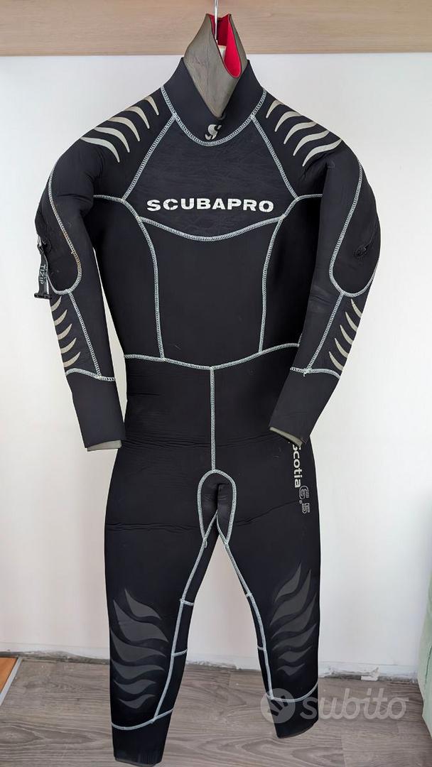 Muta semi-stagna donna Scubapro misura S - Sports In vendita a Livorno