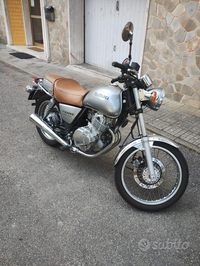 Suzuky 250 tu certificato asi da vetrina poki km - Moto e Scooter In vendita a Genova