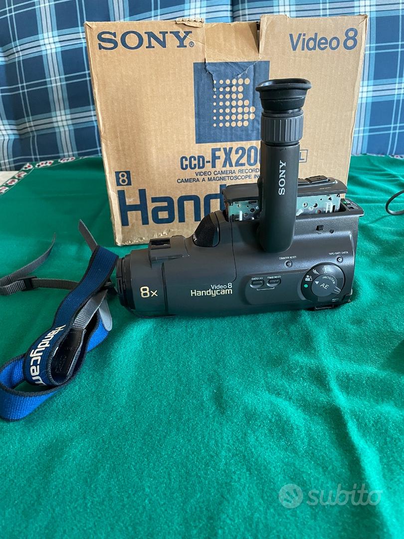 Video camera 8 Sony camera recorder a magnetoscope - Audio/Video In ...