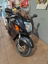 Hayabusa iconica, primo modello 2000 a iniettori - Moto e Scooter In ...