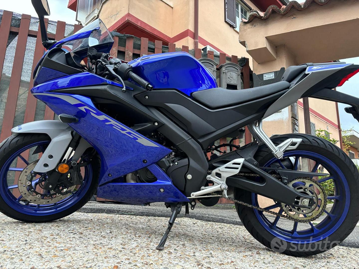 Bellísima r125 pari al nuovo - Moto e Scooter In vendita a Roma