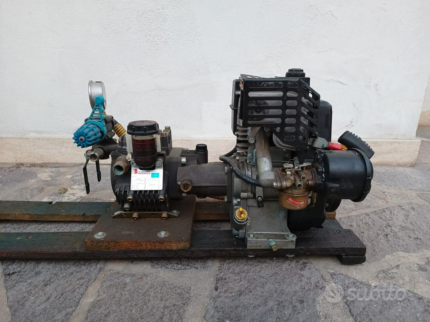 Pompa con motore a scoppio - Giardino e Fai da te In vendita a Terni