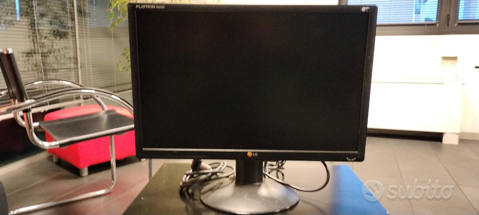 Monitor lg flatron w2234s 22" - Audio/Video In vendita a Como