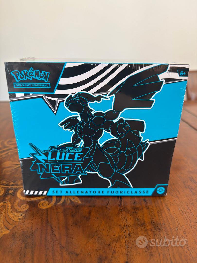 Set allenatore fuoriclasse luce nera - pokemon - Collezionismo In ...