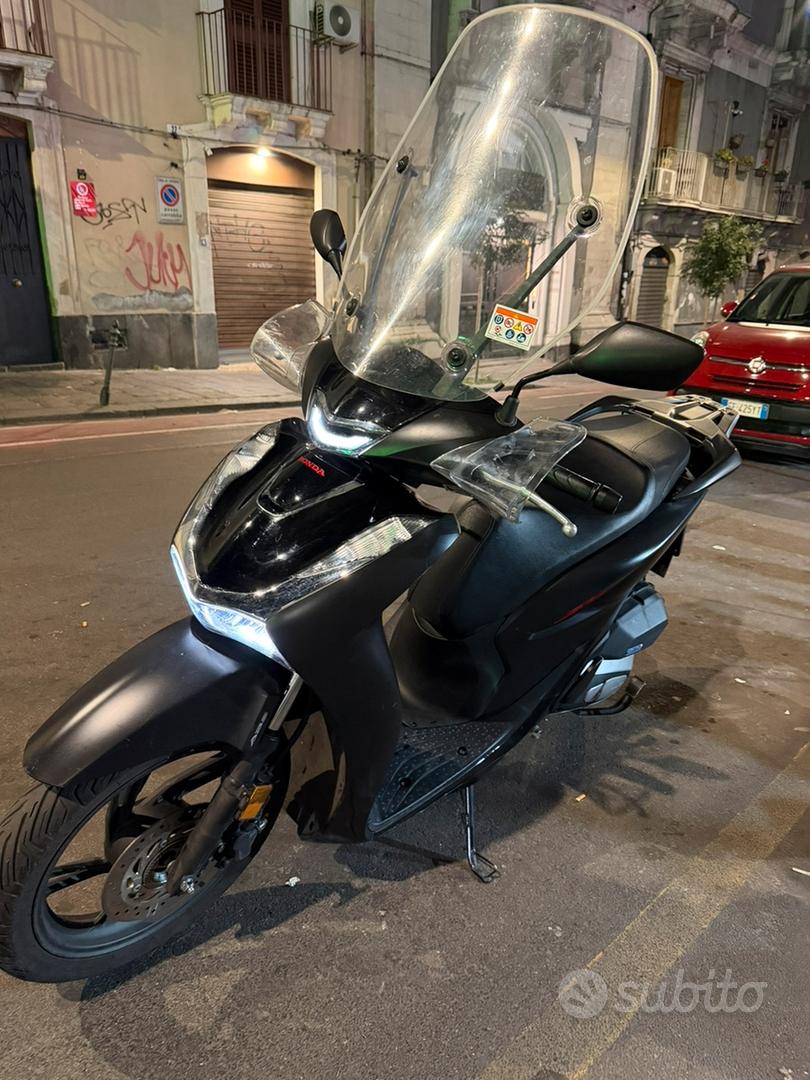 sh 150 anno 2024/2025 - Moto e Scooter In vendita a Catania