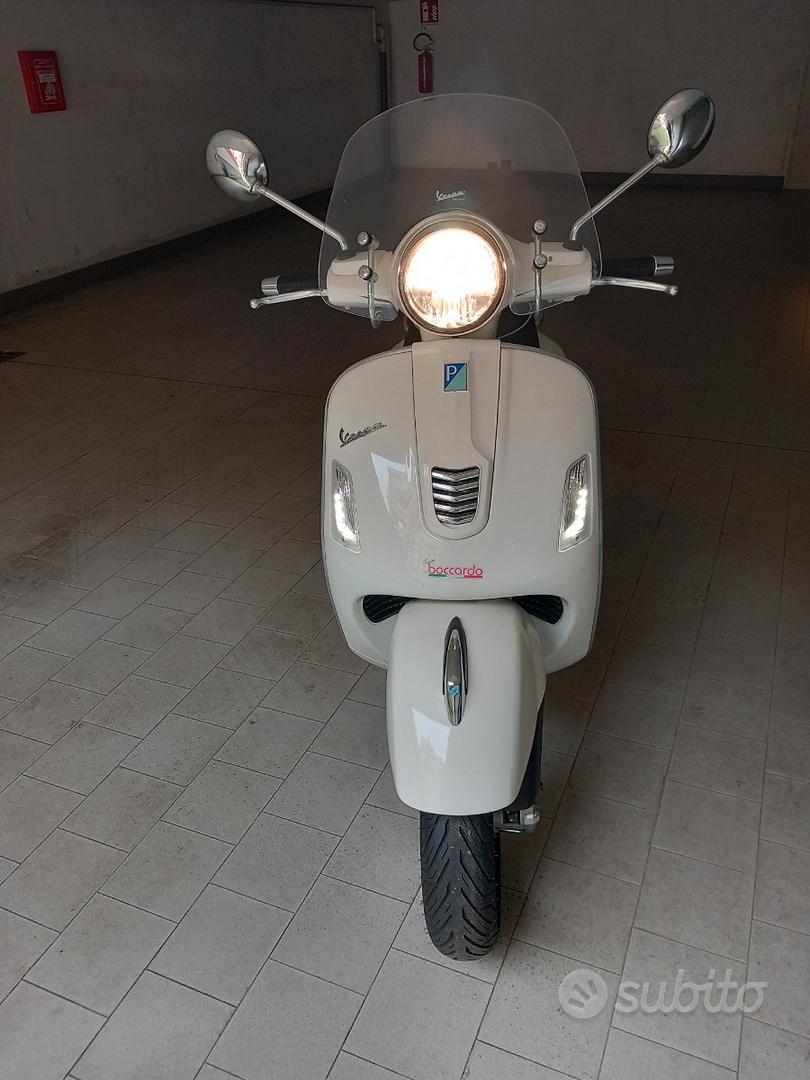Piaggio Vespa 300 GTS - 2015 - Moto e Scooter In vendita a Torino
