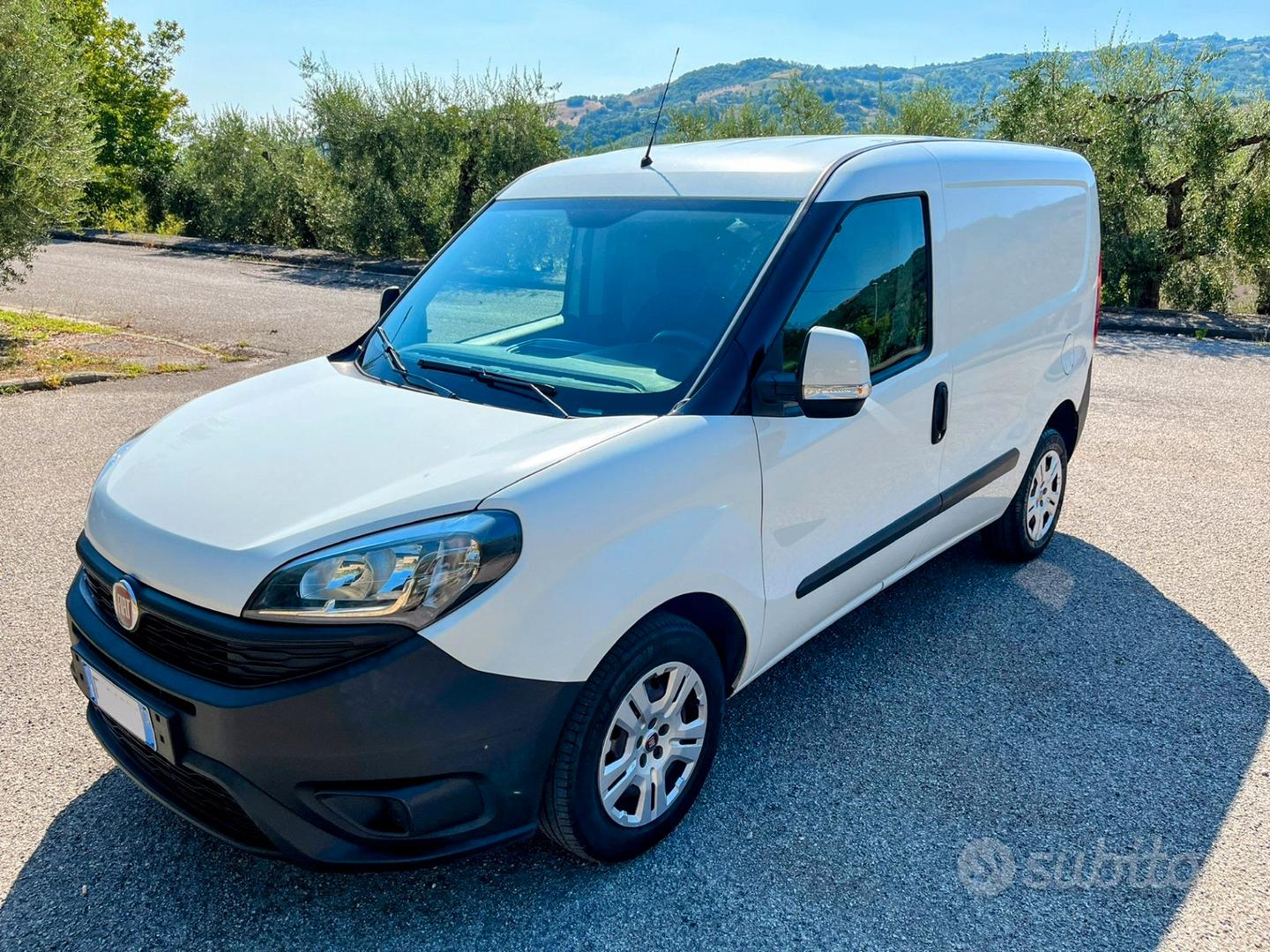 FIAT Doblò 3S 1.6Mjt Sx 105Cv 6M - 2019 - Veicoli commerciali In vendita a Teramo