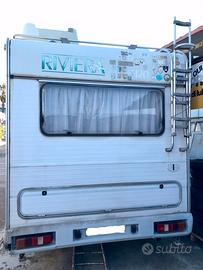 Camper Ford Riviera 2500 Diesel - Caravan e Camper In vendita a ...