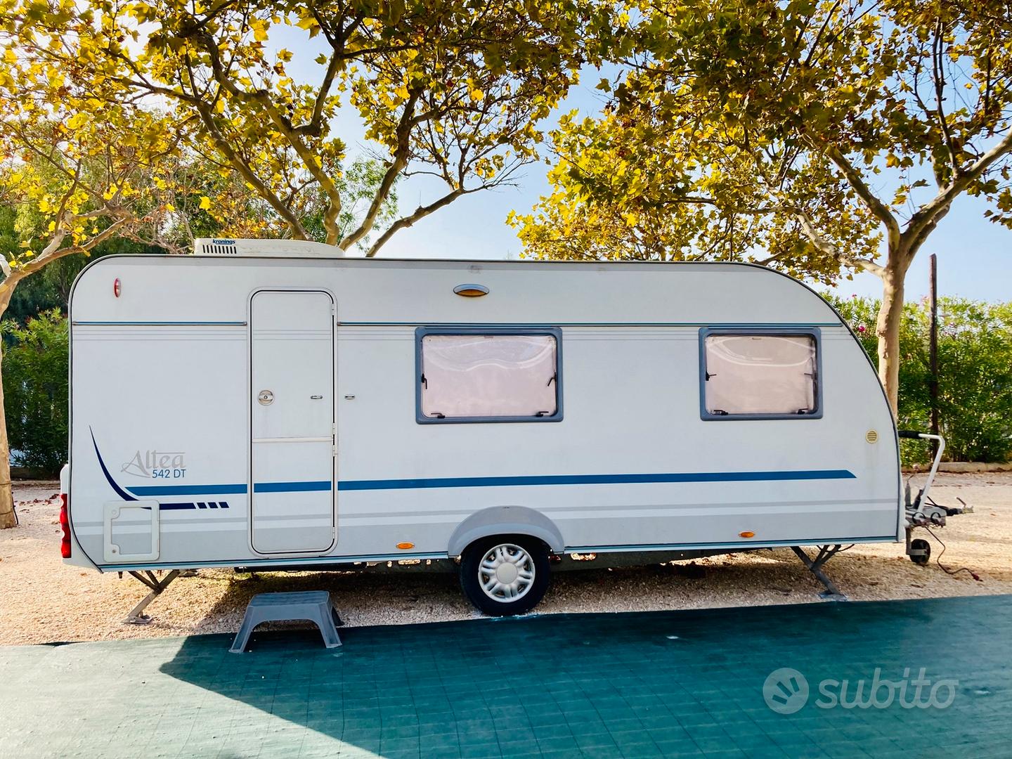 Roulotte Adria 6 posti 542 dt Altea - Caravan e Camper In vendita a Bari
