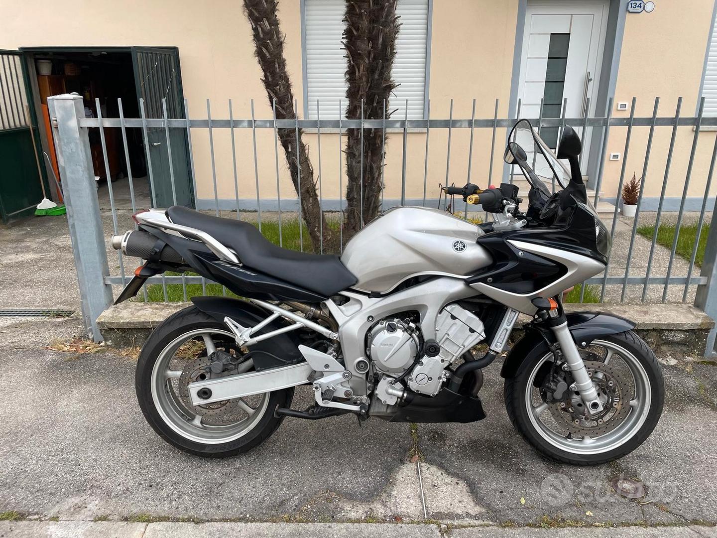 Yamaha FZ6 Fazer - 2004 98CV - Moto e Scooter In vendita a Padova