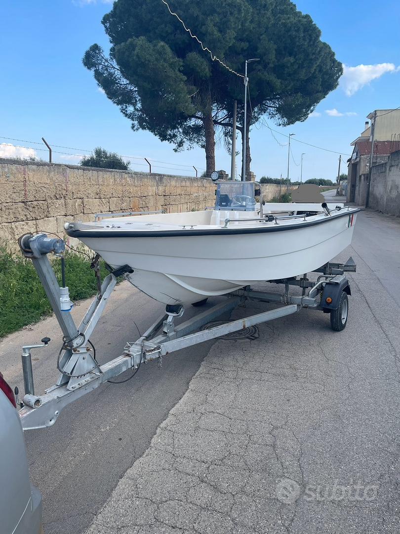 Barca e carrello - Nautica In vendita a Taranto