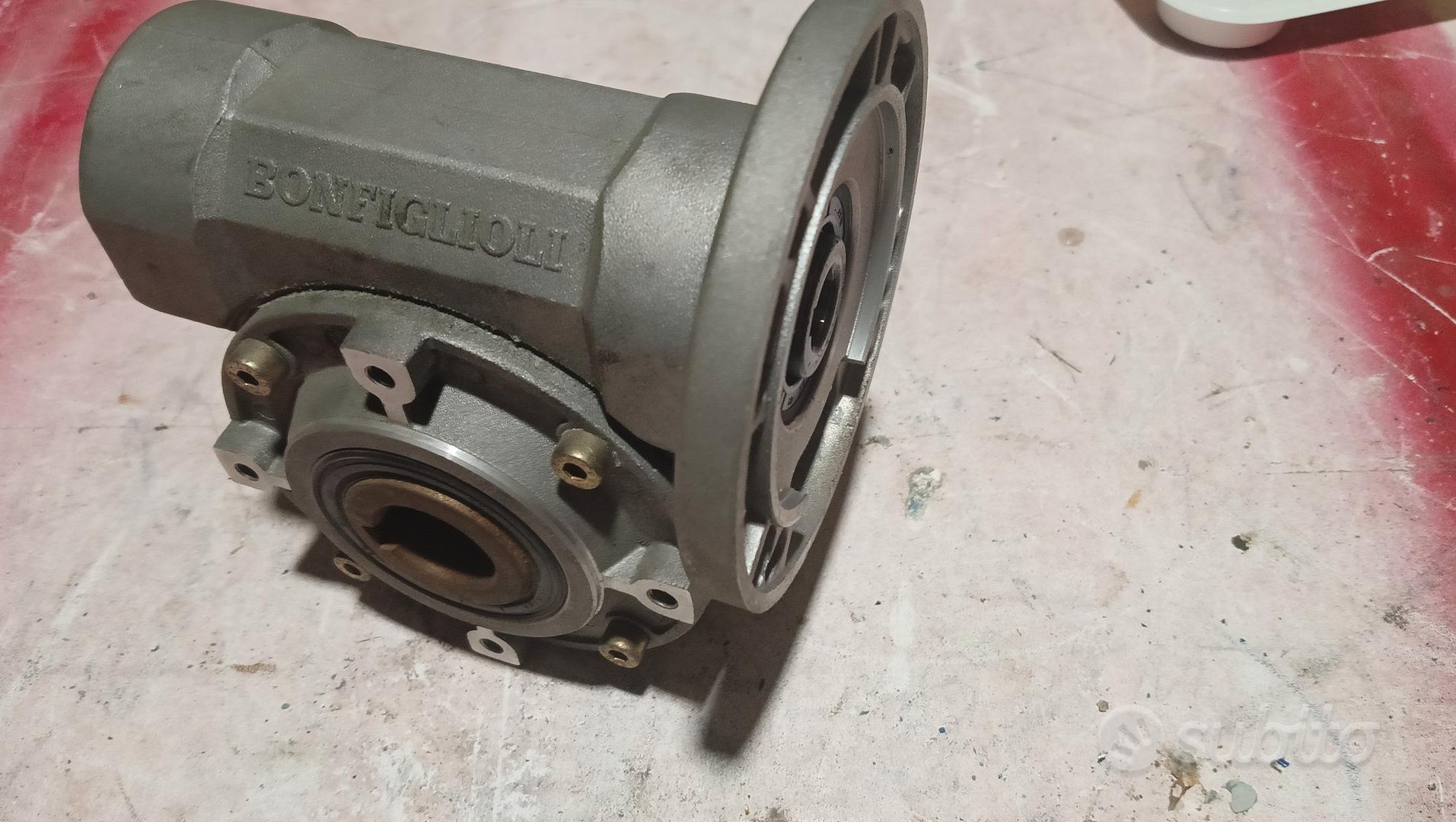 Riduttore Bonfiglioli Riduttore A Ruota E Vite Senza Fine Coppia In