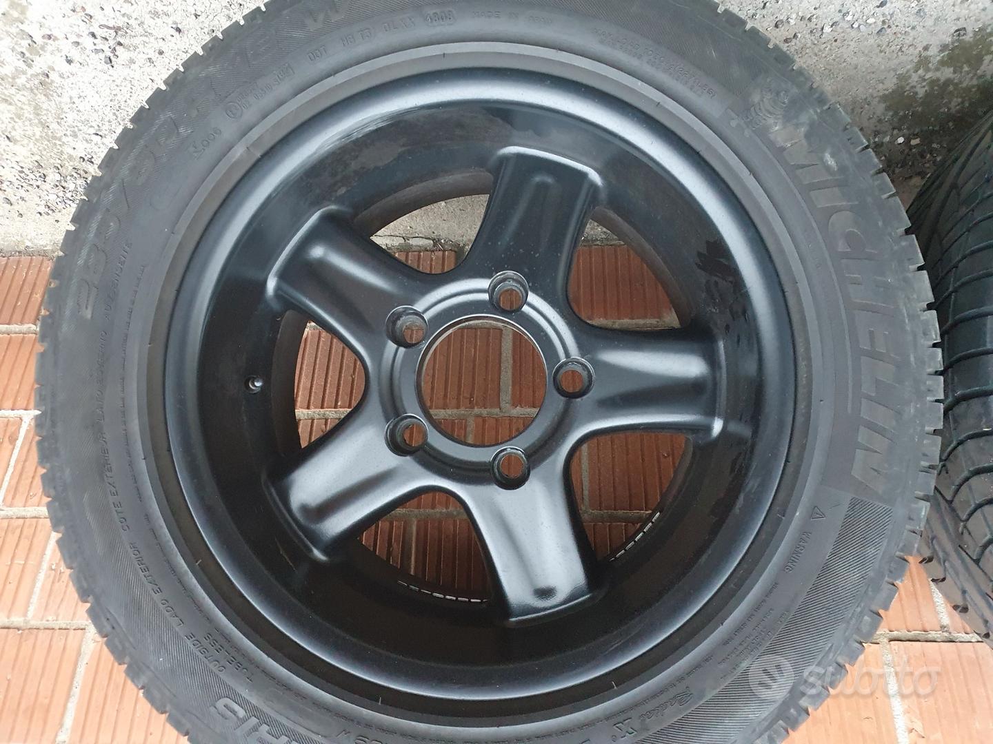 Defender 5 cerchi più gomme - Accessori Auto In vendita a Bologna