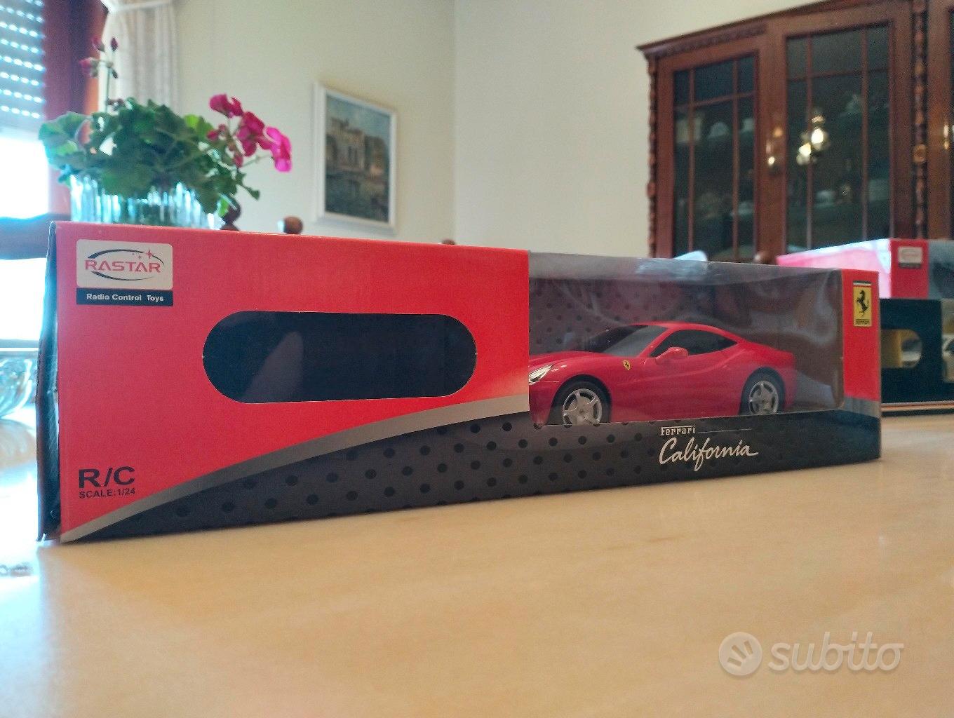 Modellino Ferrari California con radiocomando - Collezionismo In ...