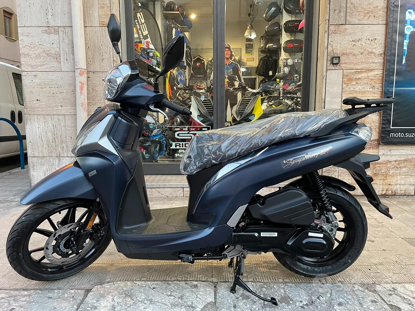 Subito - DUE RUOTE REGGIO CALABRIA - Sym Symphony 200 ST Blu Atlantic bauletto incluso - Moto e ...