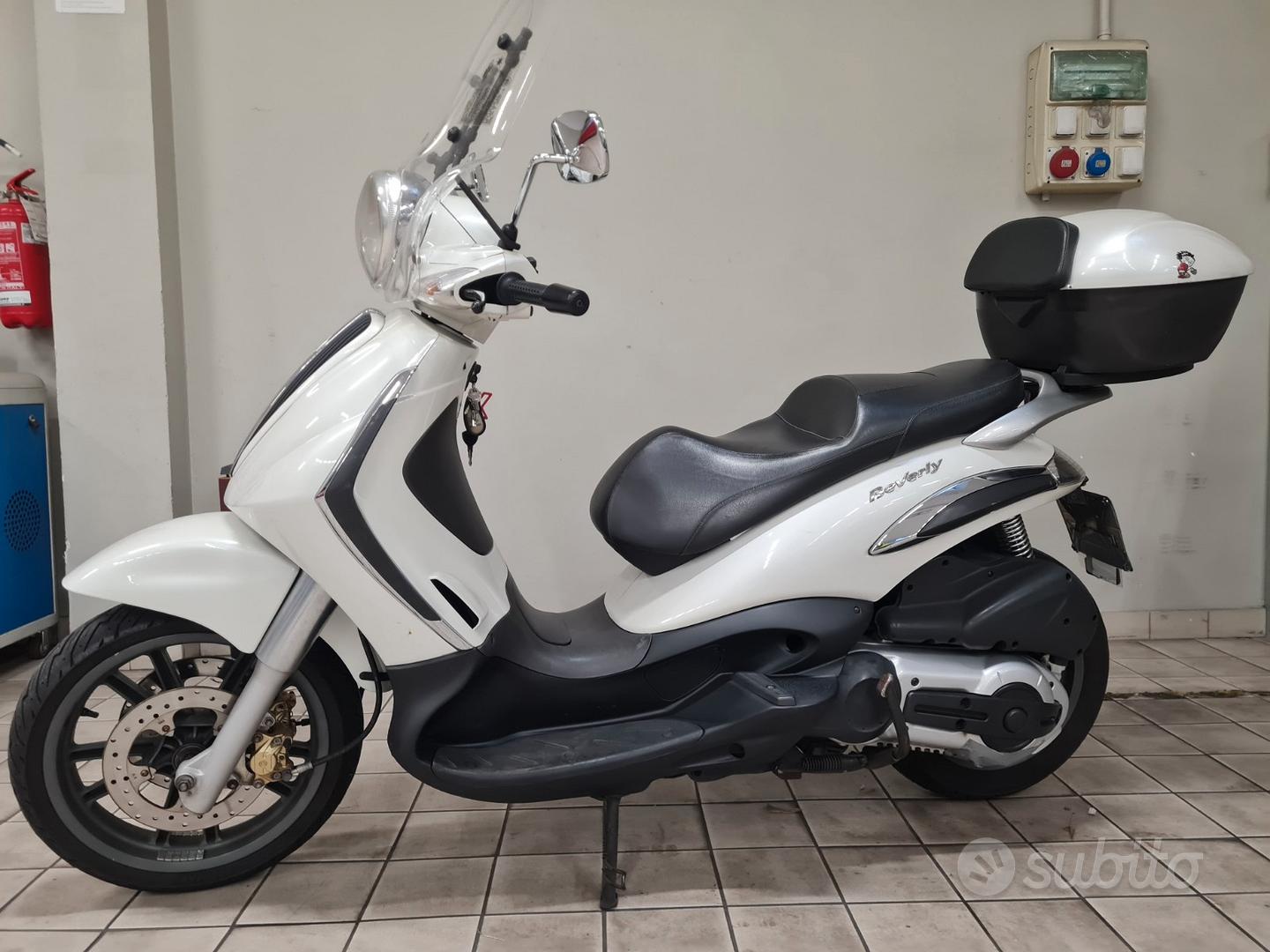 Piaggio BEVERLY Tourer 400 i.e.appena Riverniciato - Moto e Scooter In ...