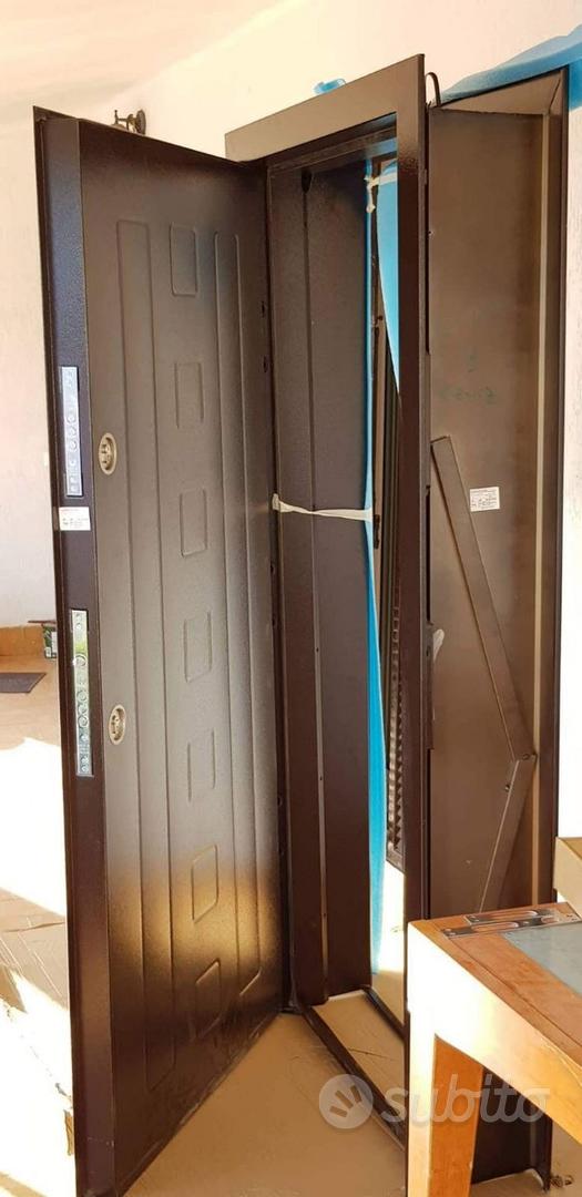 Porta blindata classe 4 per intemperie UV protezio - Arredamento e ...