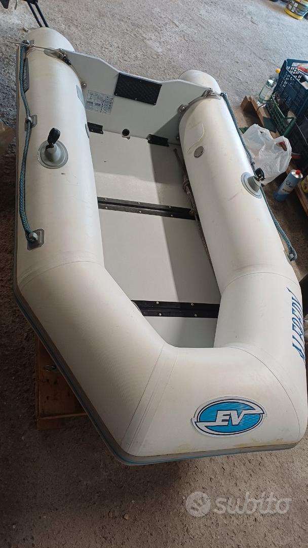 Gommone 2.40m con motore - Nautica In vendita a Salerno