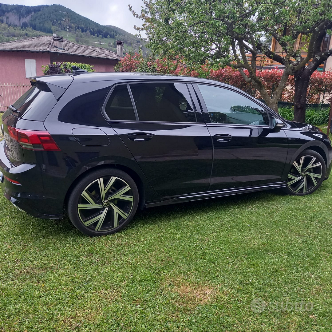 Volkswagen Golf 8 r line - Auto In vendita a Como