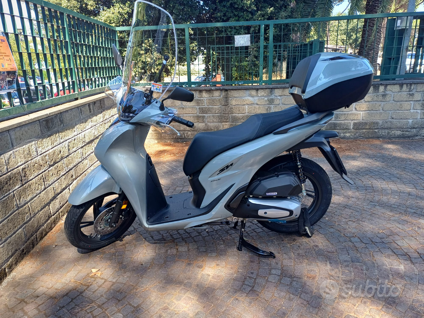 Scooter sh 150 - Moto e Scooter In vendita a Siena