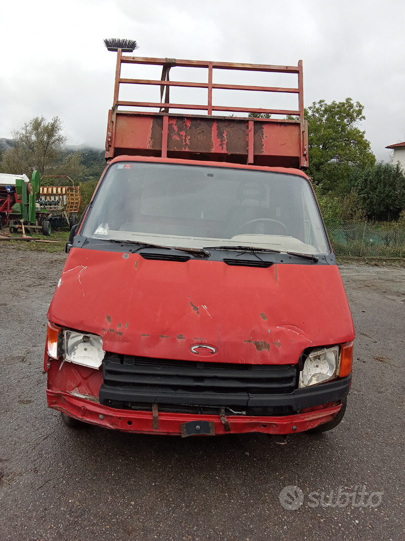 Ford transit 190 ribaltabile - Veicoli commerciali In vendita a Modena