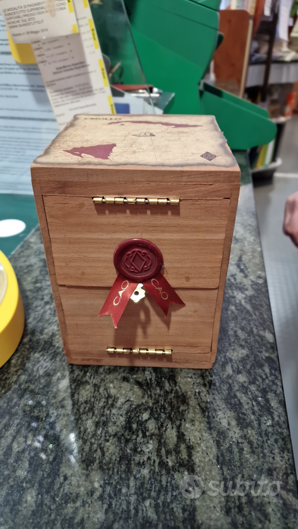 Scatola portasigari vintage CAO CRIOLLO - Collezionismo In vendita a Torino