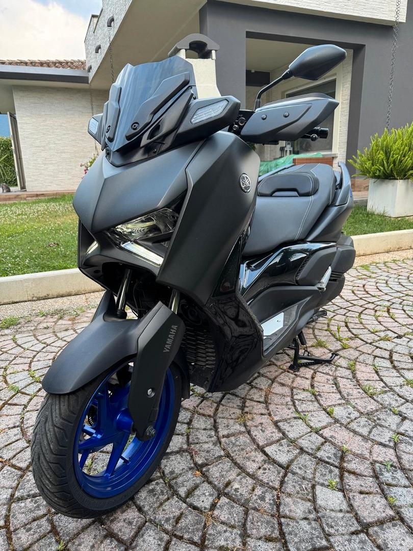 Yamaha X-Max 300 - 2024 - Moto e Scooter In vendita a Frosinone