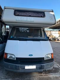 Camper Ford Riviera 2500 Diesel - Caravan e Camper In vendita a ...